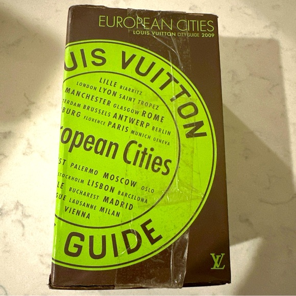 Louis Vuitton | Other | Louis Vuitton City Guide European Cities 8 Book ...